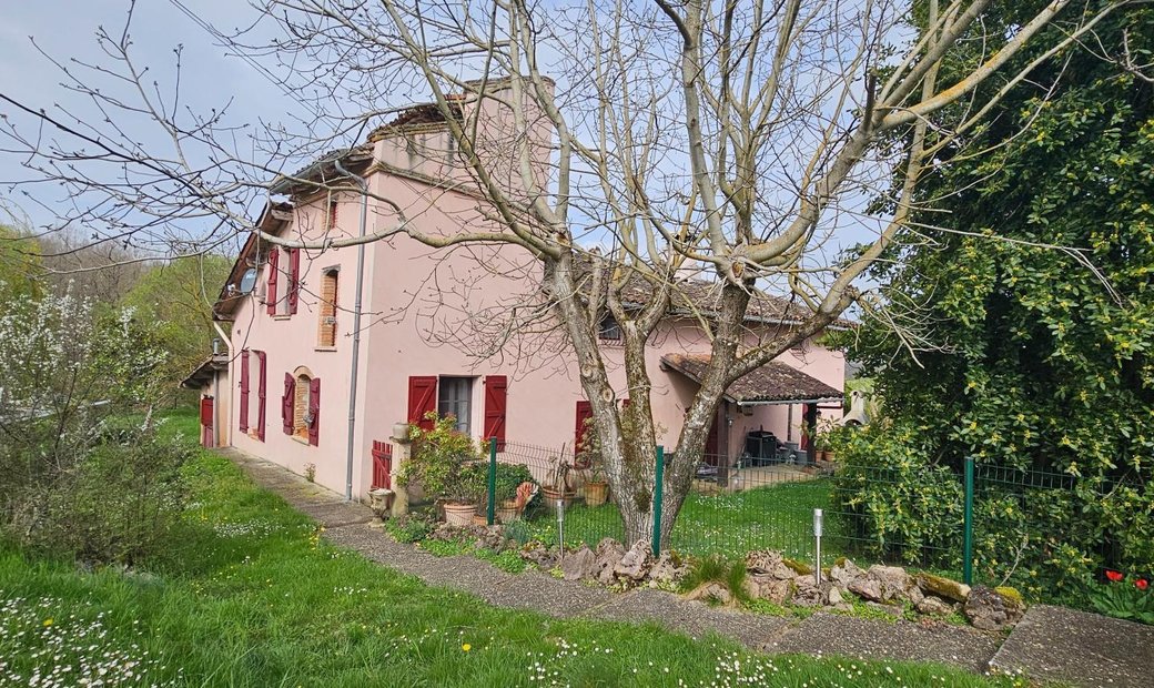 Ferme Rénovée 290 M2 8 Pièces 6 In Verlhac Tescou, Occitanie, France ...