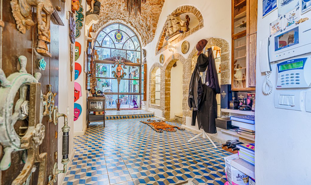 Picturesque Authentic Town House In In Tel Aviv Yafo, Tel Aviv District ...