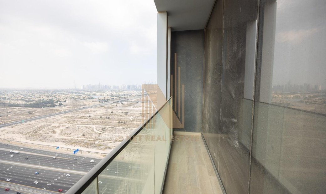 City View I Huge Balcony I Modern Layout Dans Dubai, United Arab ...