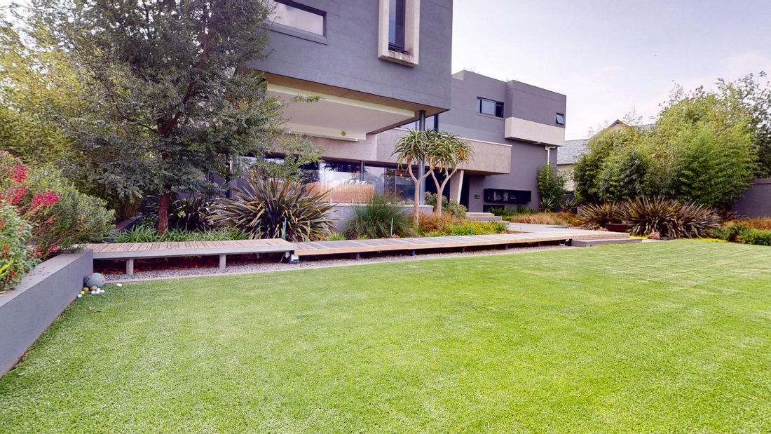 Stunning 5 Bedroom, 5 Bathroom Luxury Home In In Benoni, Gauteng, South ...