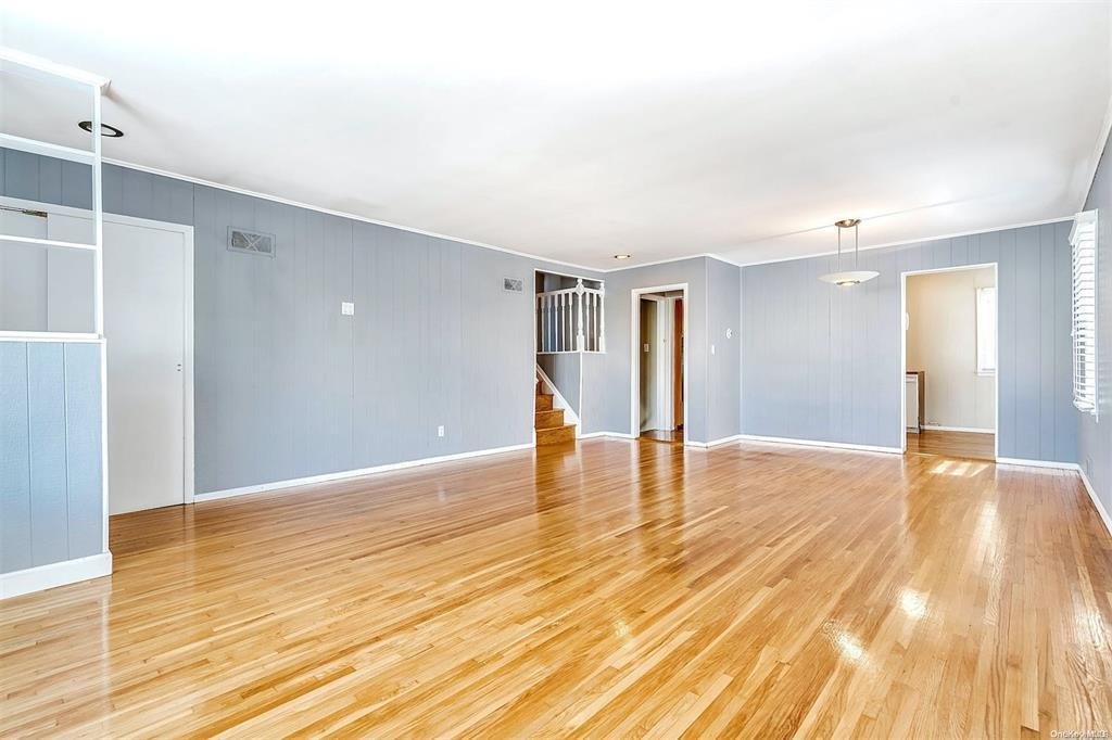 House Plainview In Plainview, New York, United States For Rent (15229450)