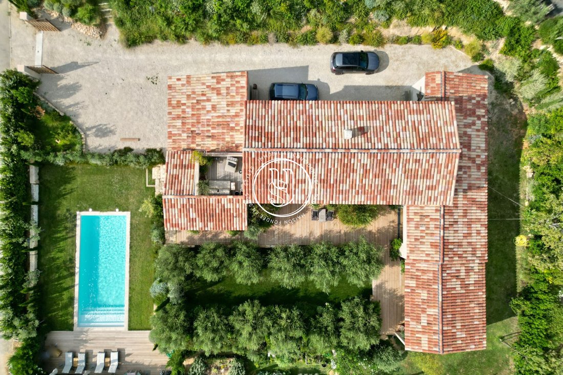 Proche Centre In Maussane Les Alpilles, Provence Alpes Côte D'azur ...