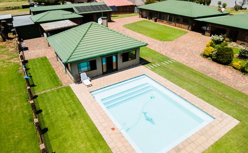 Luxury river view homes for sale in Meyerton, Gauteng, South Africa ...