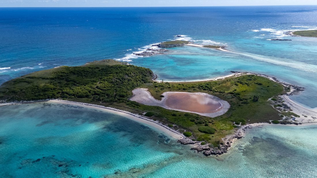 High Cay: A Rare, In Fortune Hill Settlement, San Salvador, The Bahamas ...