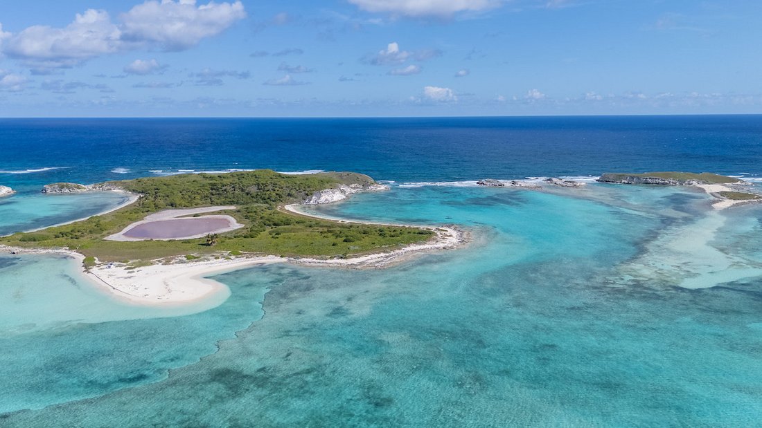 High Cay: A Rare, In Fortune Hill Settlement, San Salvador, The Bahamas ...