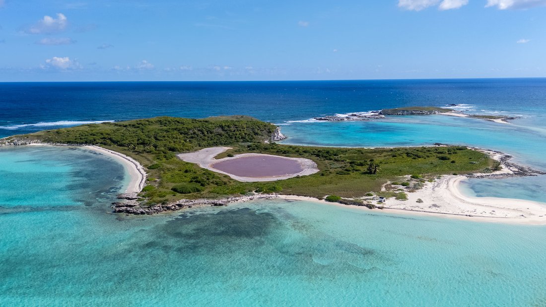 High Cay: A Rare, In Fortune Hill Settlement, San Salvador, The Bahamas ...