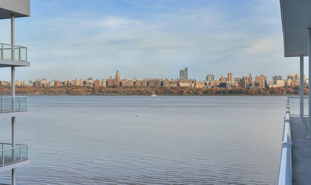 Glass House In Edgewater, New Jersey, United States For Sale (15239228)