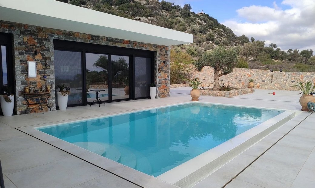 Elegant Villa With Stunning Sea Views And Ultimate In Rousa Limni ...