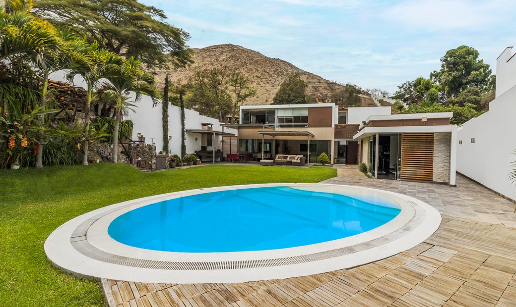Nice House In Condominium In An Exclusive Area Of In Lima, Callao ...