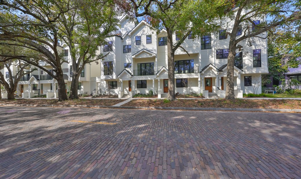 4 Bedrooms Townhouse In Tampa, Florida, United States For Sale (15236897)