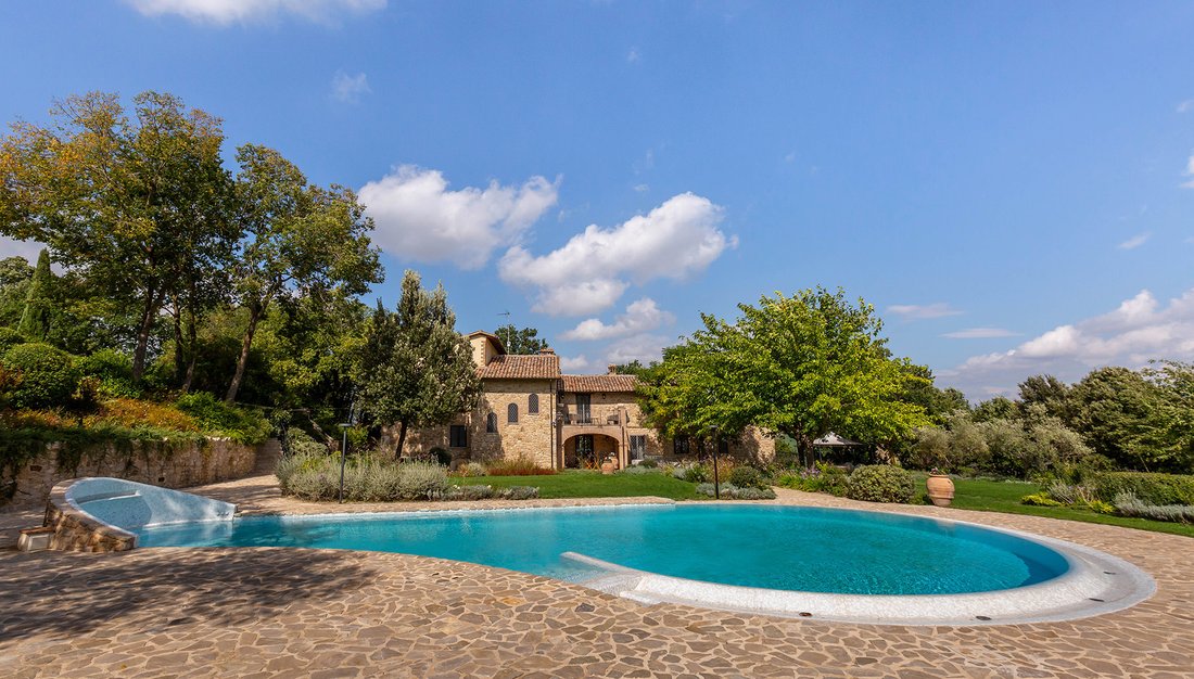 Designer Villa With A View Of Todi In Todi, Umbria, Italy For Sale ...