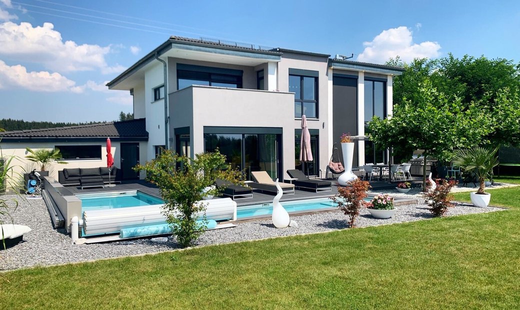 First Class Country Villa In Altfraunhofen, Bavaria, Germany For Sale ...