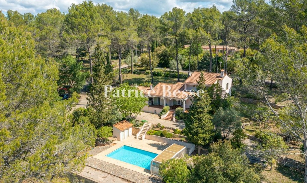 A Modern Provençal House With In Draguignan, Provence Alpes Côte D'azur ...