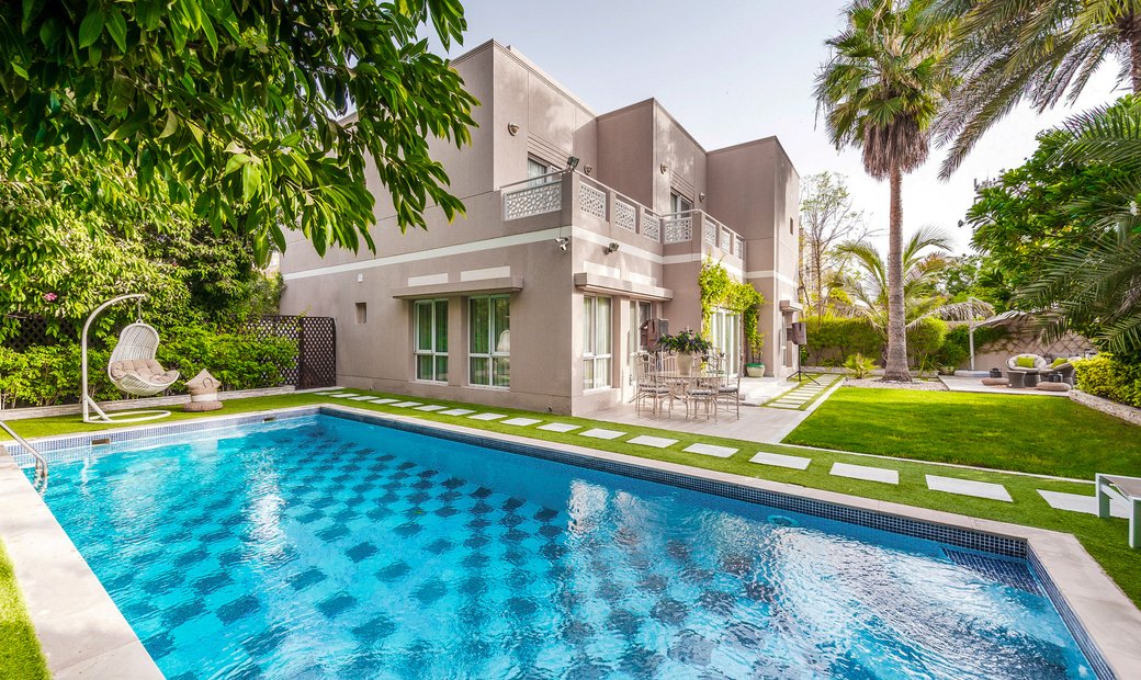 Elegant Upgraded Family Home In Dubai, Dubai, United Arab Emirates For ...