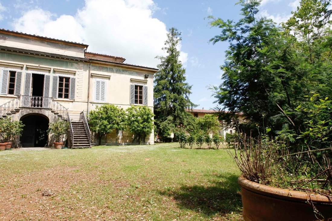 Villa In Vendita A Crespina Lorenzana Composto Da In Crespina, Tuscany ...