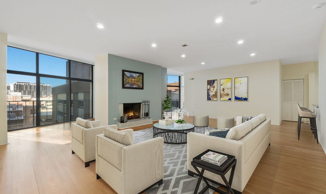 Stylish 2 Bedroom Condo In Prime Downtown In Denver, Colorado, United ...