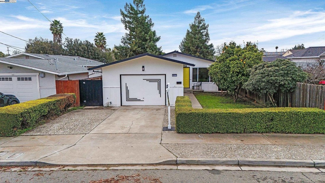 Charming Updated Home On A Huge Lot In Newark, California, United ...