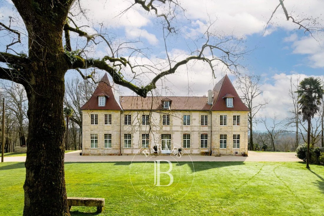 Dax House In Dax, Nouvelle Aquitaine, France For Sale (15254878)