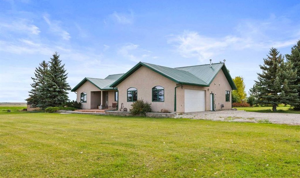 Charming Bungalow On 79.5 Acres In Carseland, Alberta, Canada For Sale ...