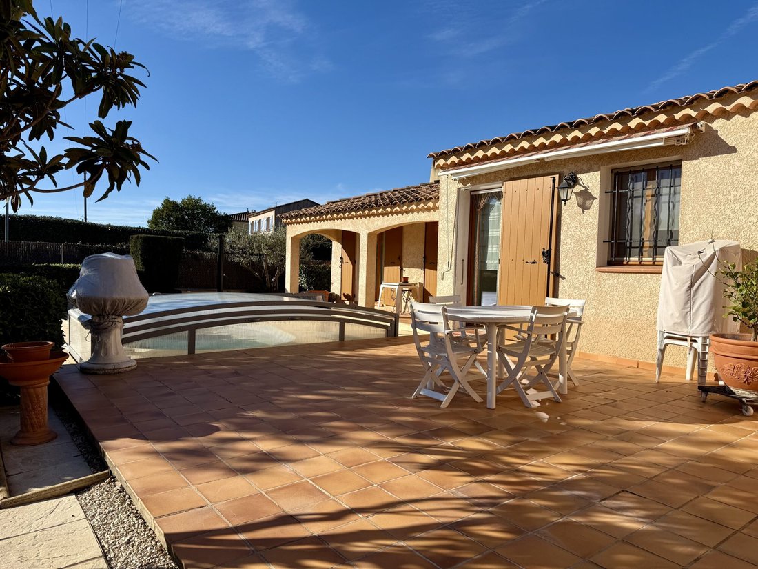 Gonfaron Villa In Gonfaron, Provence Alpes Côte D'azur, France For Sale ...