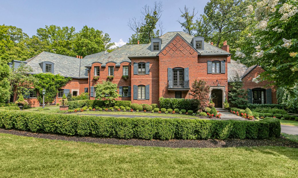 A Modern Princeton Manor, Maintained To In Princeton, New Jersey ...