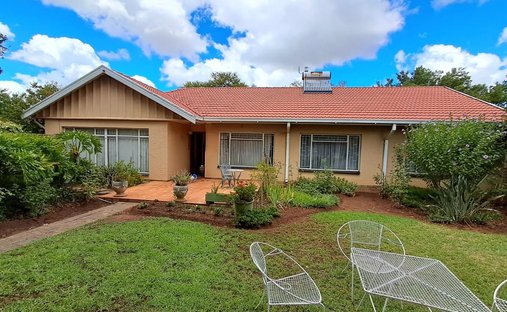 Luxury homes with terrace for sale in Bloemfontein, Free State, South ...