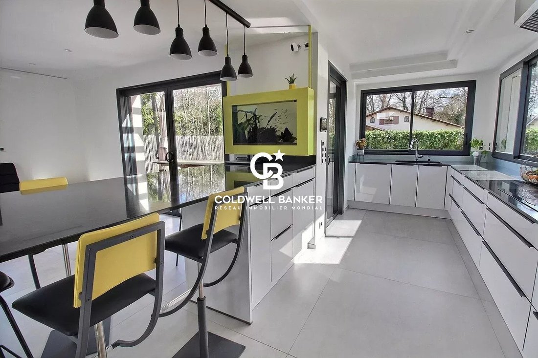 La Brède House In La Brède, Nouvelle Aquitaine, France For Sale (15267465)