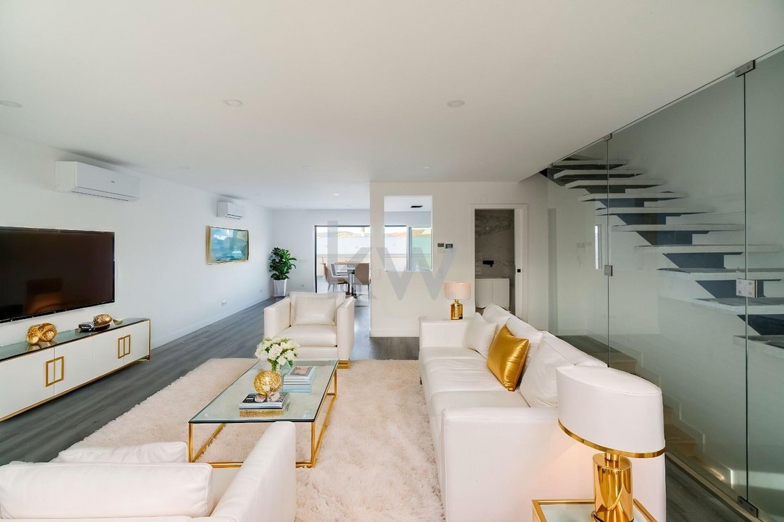 Faro Town House In Faro, Faro District, Portugal For Sale (15269241)