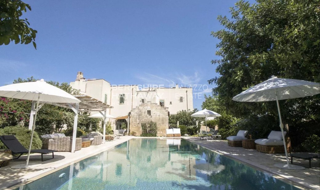 Palazzo Storico In Specchia Gallone In Minervino Di Lecce, Apulia ...