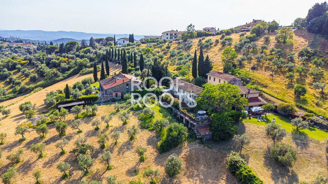 Finca Toscana De 16 Hectáreas Con Olivar, En Poggio Gherardo, Toscana ...