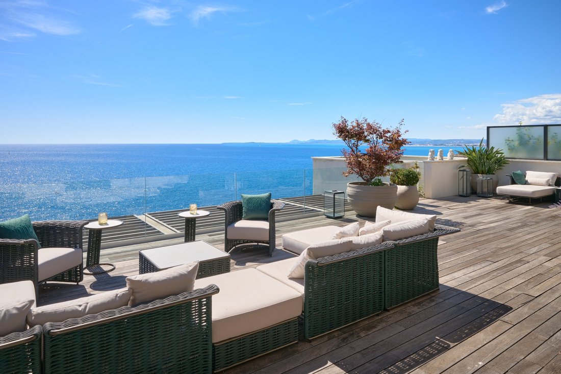 Maison De Ville En Bord De Mer Au In Nice, Provence Alpes Côte D'azur ...