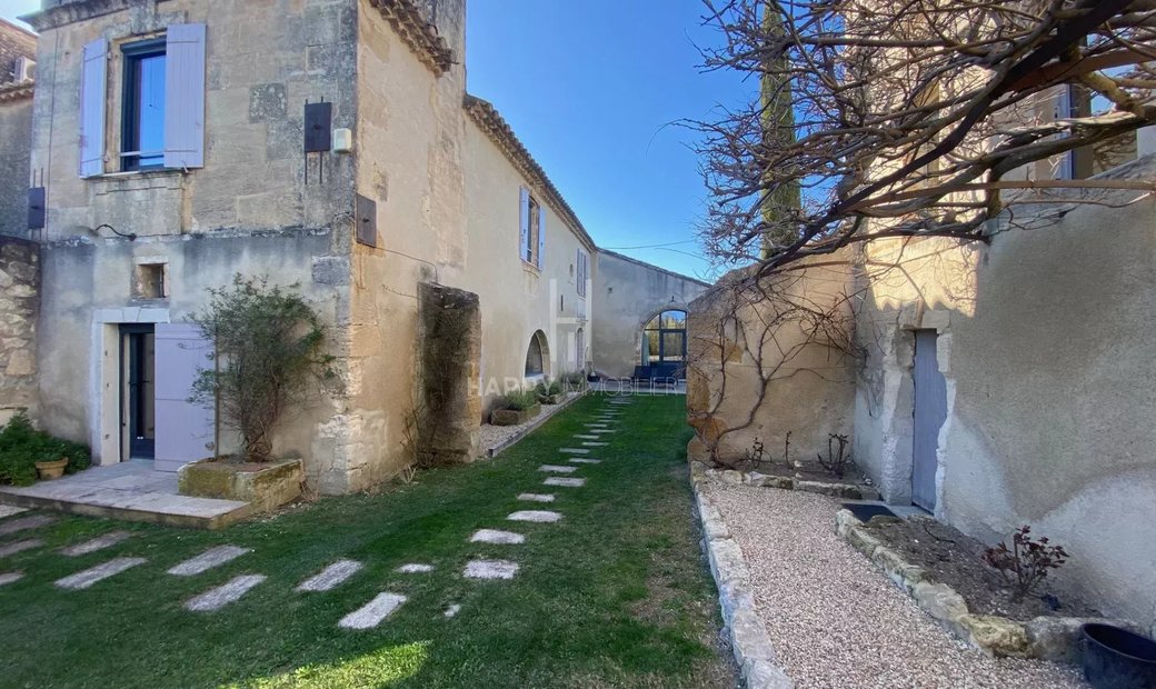 Mouriès House In Mouriès, Provence Alpes Côte D'azur, France For Sale ...