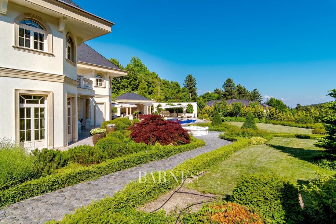 American Style Family Villa In Ii. District Budapest In Budapest ...