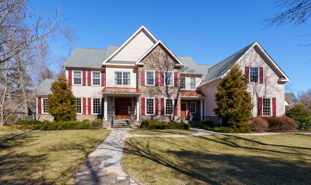 Custom Littlebrook Home Nestled Amid In Princeton, New Jersey, United ...