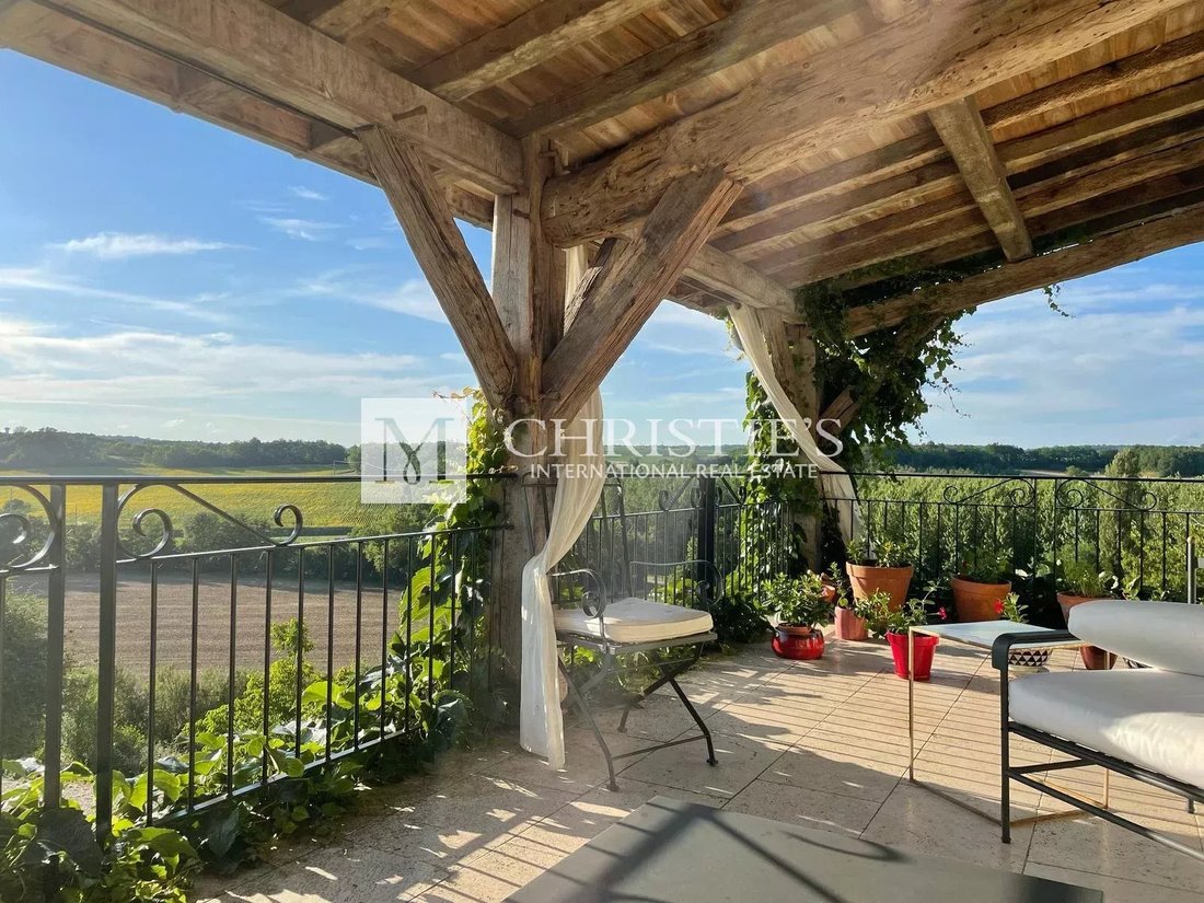 Country Estate Featuring A Guest House, In Duras, Nouvelle Aquitaine ...