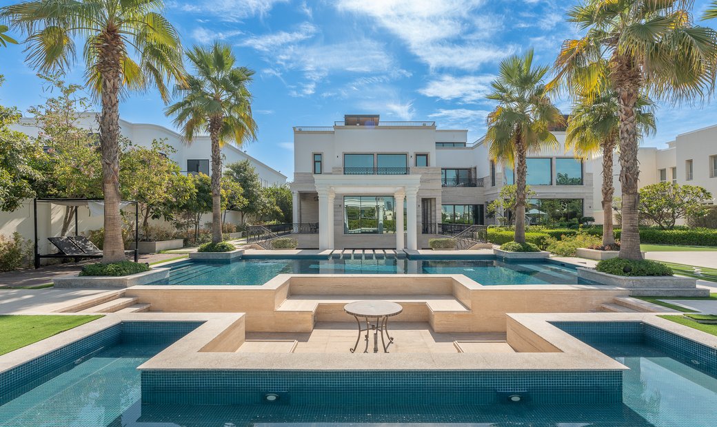 Masterfully Designed Home With Golf In Dubai, Dubai, United Arab ...