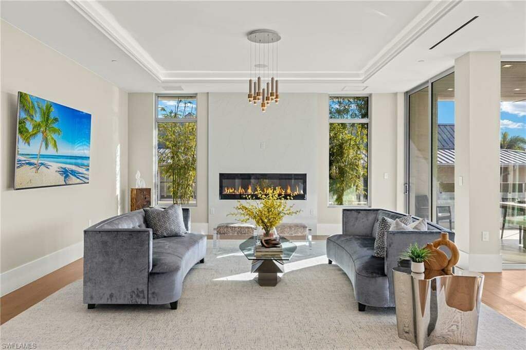 Contemporary Luxury In An Exceptional Enclave In Naples, Florida ...