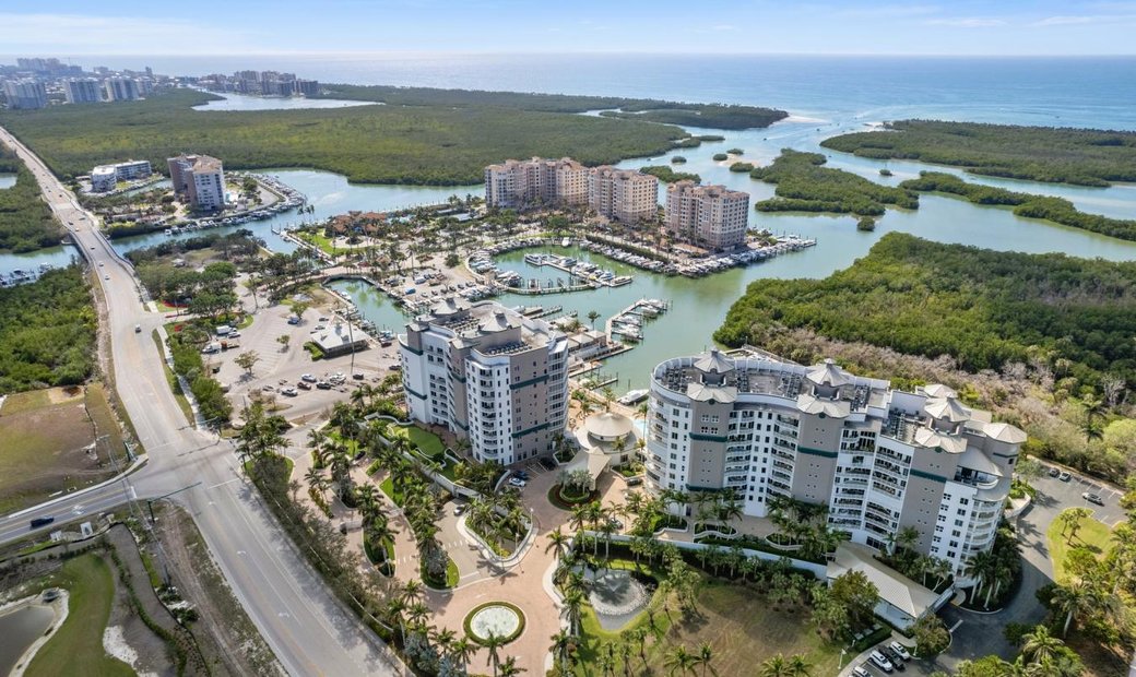 Stunning Naples Gulf Condo In Bonita Springs, Florida, United States ...