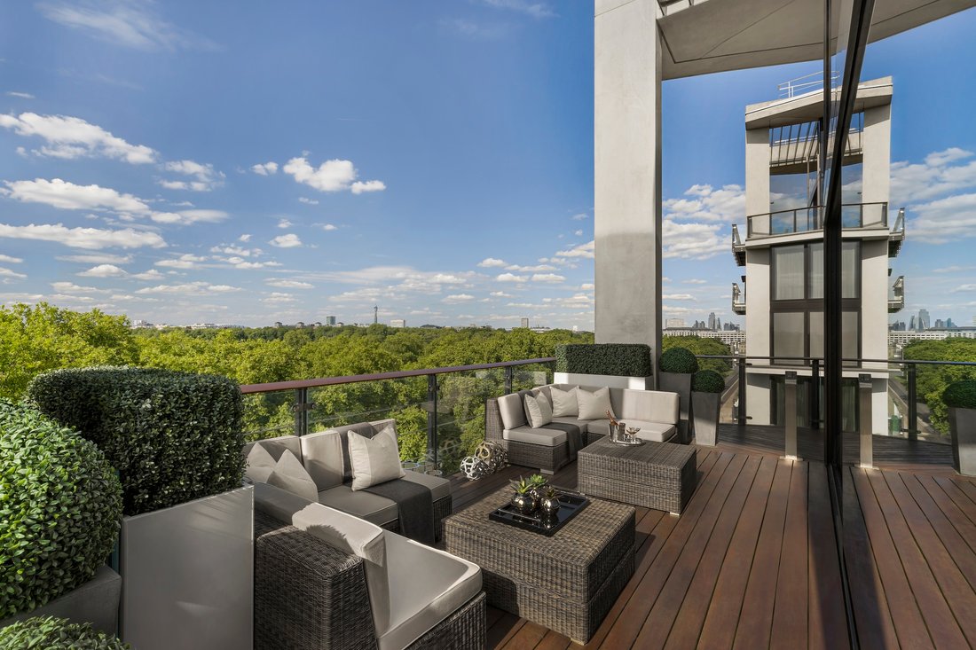 Duplex Penthouse Located In Iconic One Hyde Park In London, United Kingdom Zu Verkaufen (15281330)