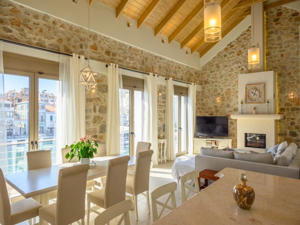 Elegant Apartment Facing The Old Port Of Agios In Agios Nikolaos ...