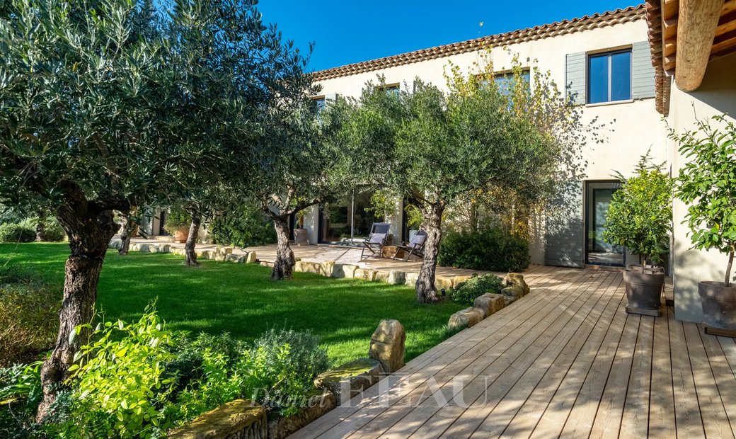 Le Paradou – A Delightful In Paradou, Provence Alpes Côte D'azur ...