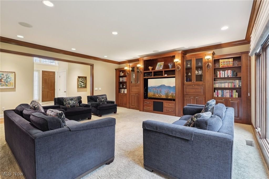 Spacious Five Bedroom Brick Colonial In Solon, Ohio, United States For ...