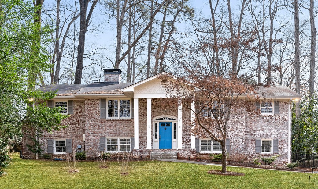 Brick Home In North Buckhead In Atlanta, Georgia, United States For ...