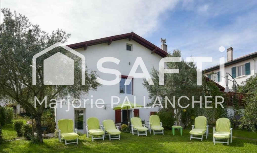 Villa Typique Basque De 103m2 In Saint Jean De Luz, Nouvelle Aquitaine ...