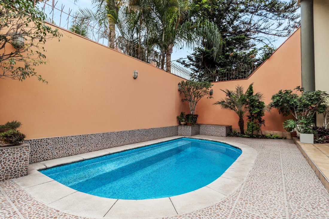 Exclusive And Cozy House With 2 Levels Plus In Lima, Callao Region ...