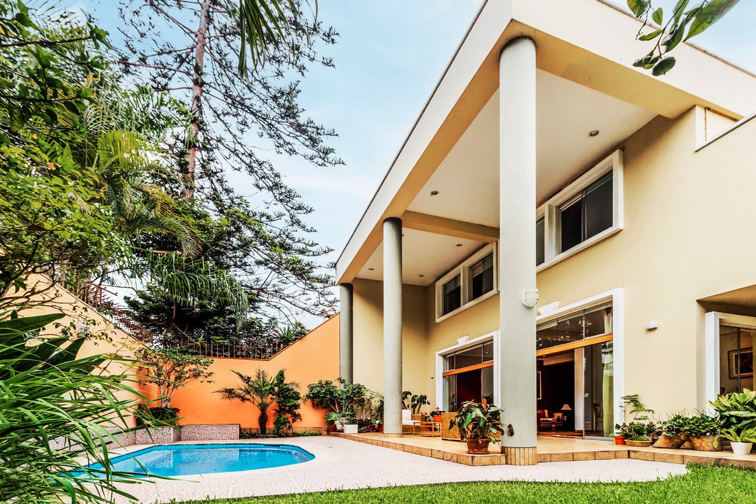 Exclusive And Cozy House With 2 Levels Plus In Lima, Callao Region ...