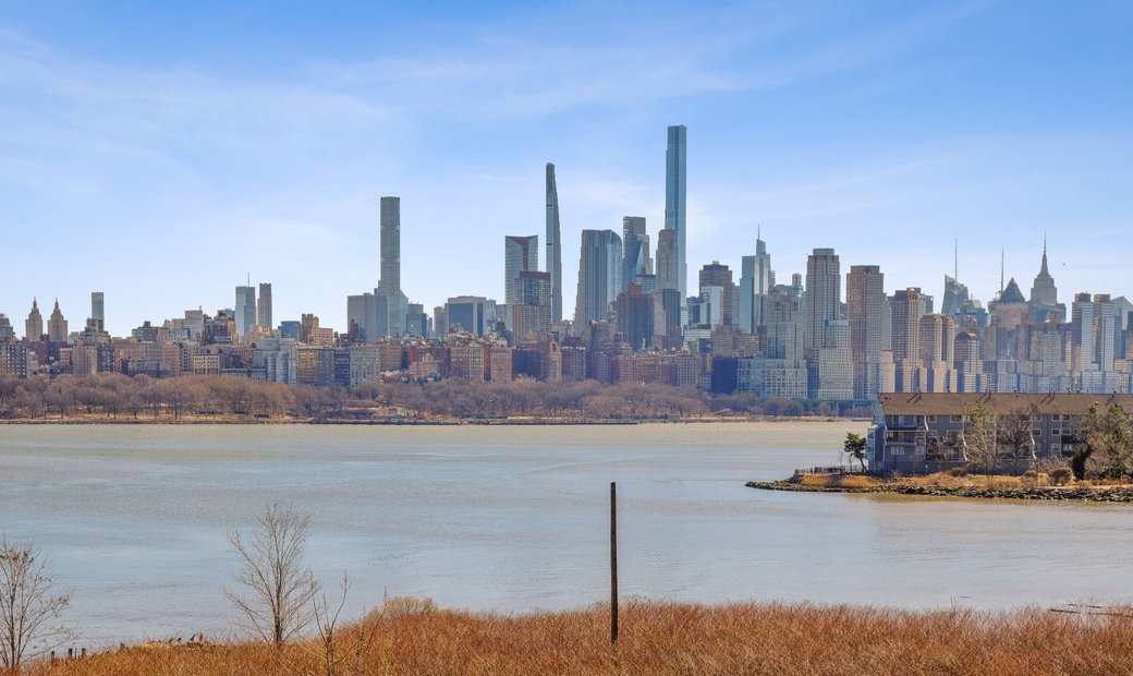 Glass House In Edgewater, New Jersey, United States For Sale (15290634)