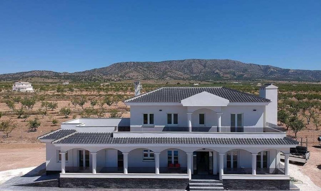 Pinoso Villa In Pinoso, Valencian Community, Spain For Sale (15292310)