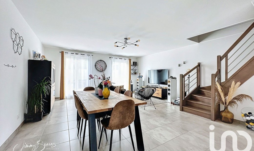 Vente Maison/Villa 5 Pièces In La Queue En Brie, île De France, France ...