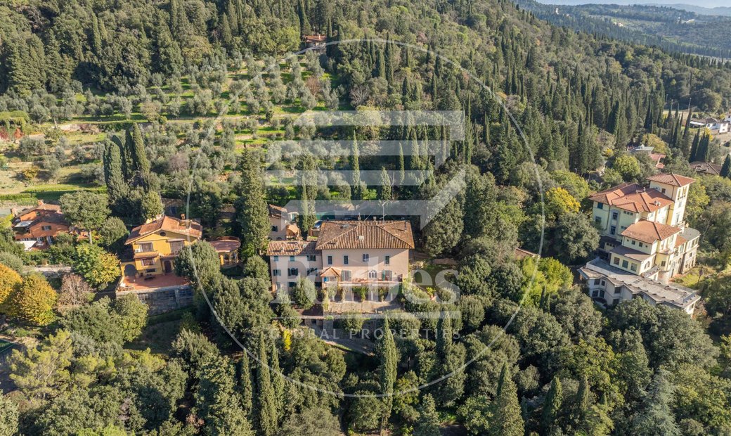 Historic Villa With Garden For Sale In Poggio Gherardo, Tuscany, Italy ...